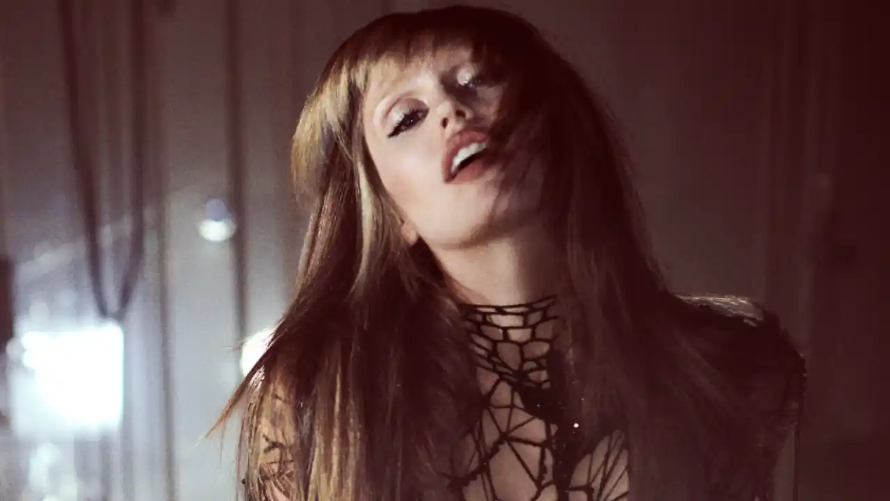 Miley Cyrus announces new album 'Something Beautiful' for May - Dabeme POP