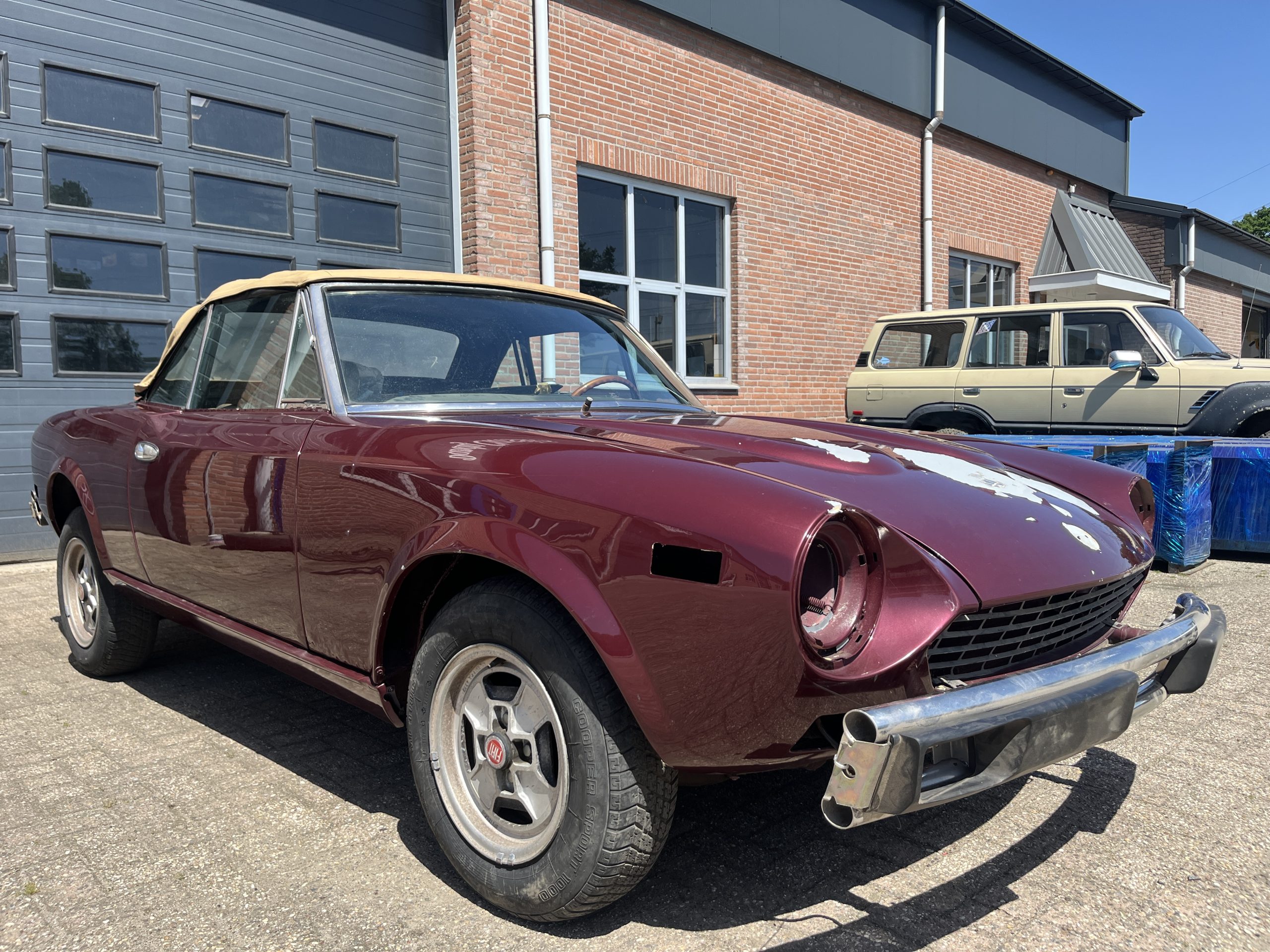 1980 Fiat 124 Spider 2000 - Dandy Classics