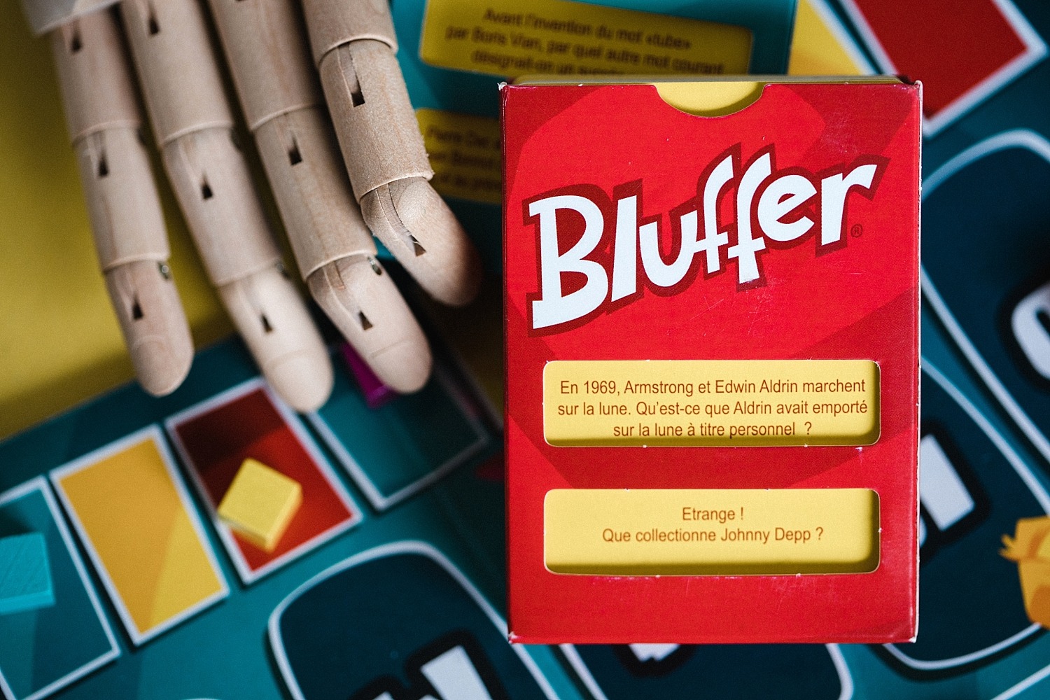 Bluffer – Dans la Boîte