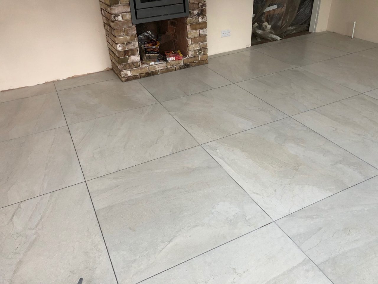 Large Format Tiles - D Scott and Sons Tiling Ltd.