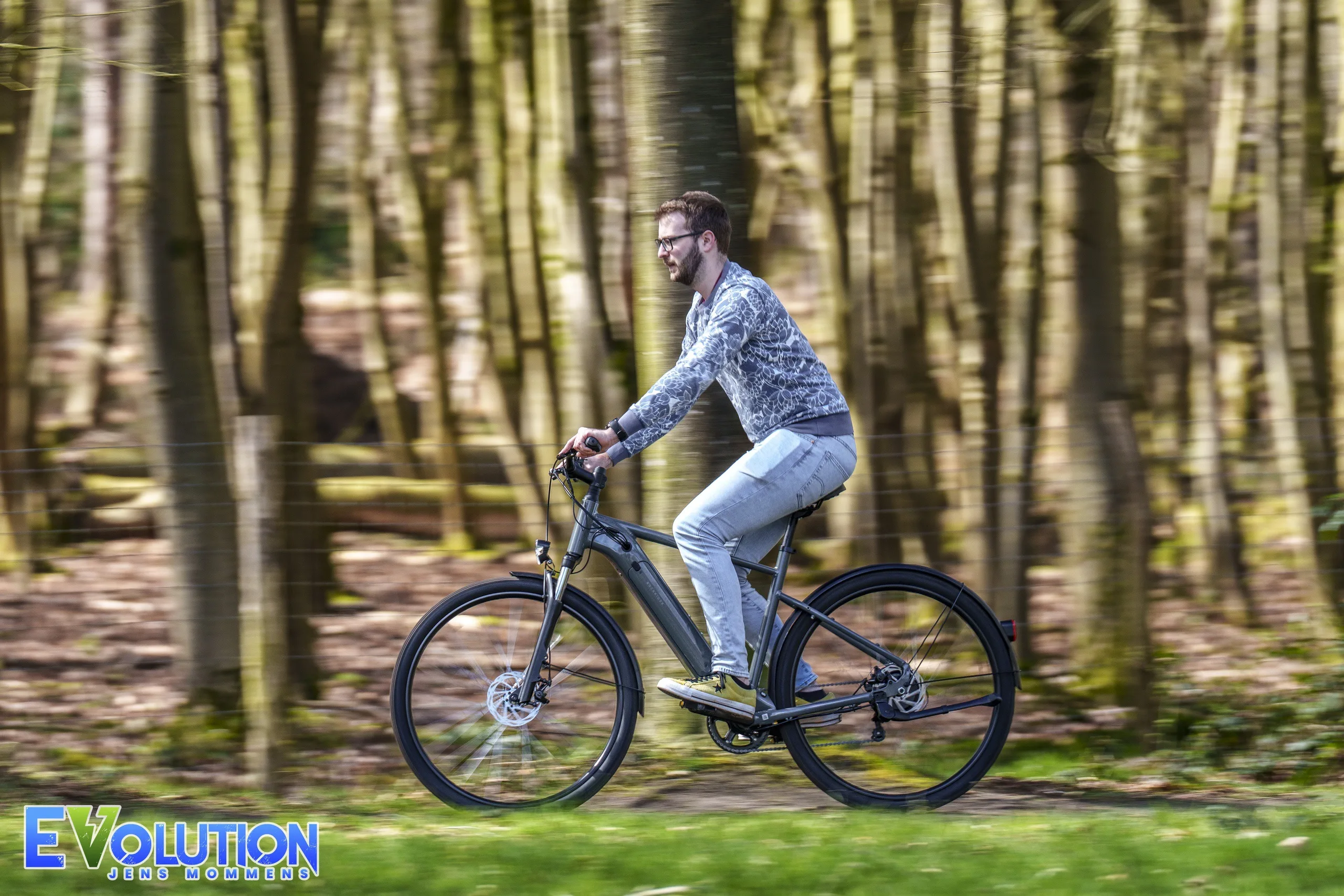 Onderweg met de E-ACTV 100 e-bike van Decathlon | EVolution