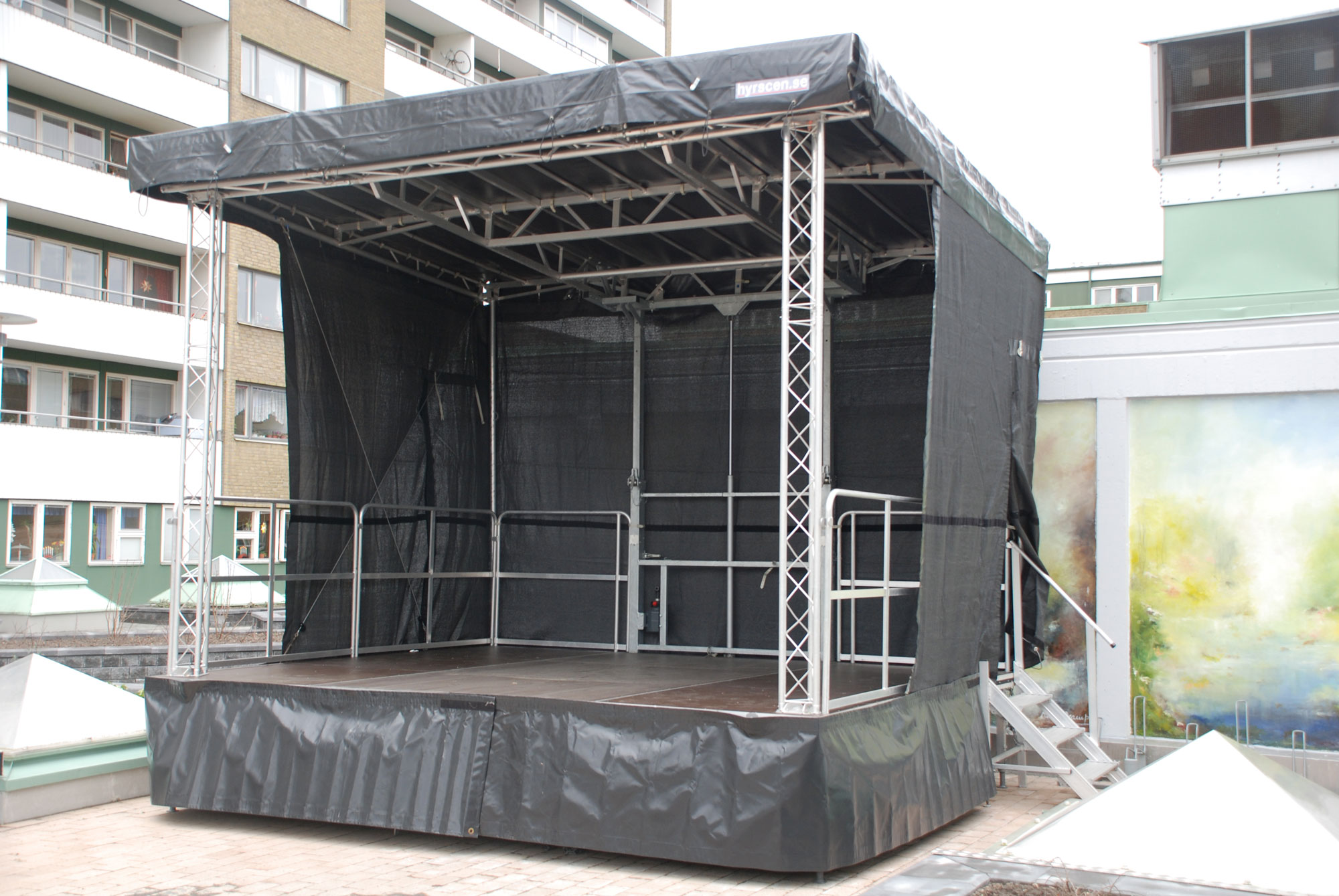 Evivent: Uthyrning mobil scen HyrScen 16 kvm, scenuthyrning, scenvagn ...