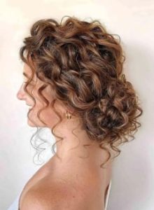 25 Stunning Long Curly Hairstyle Ideas Women Are Loving Right Now ...