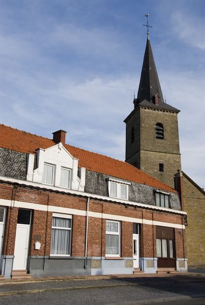 Gedenkplaat voor copiloot 2nd Lt Arthur Pickett van B-17F 42-30372 MZ-P ...