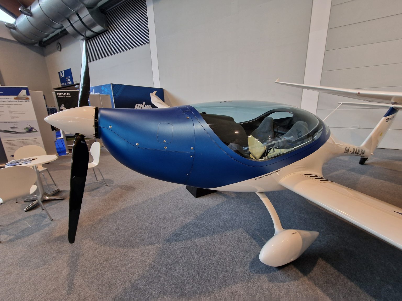 Breaking: JMB neemt Phoenix motorzwever op in haar gamma - Hangar Flying