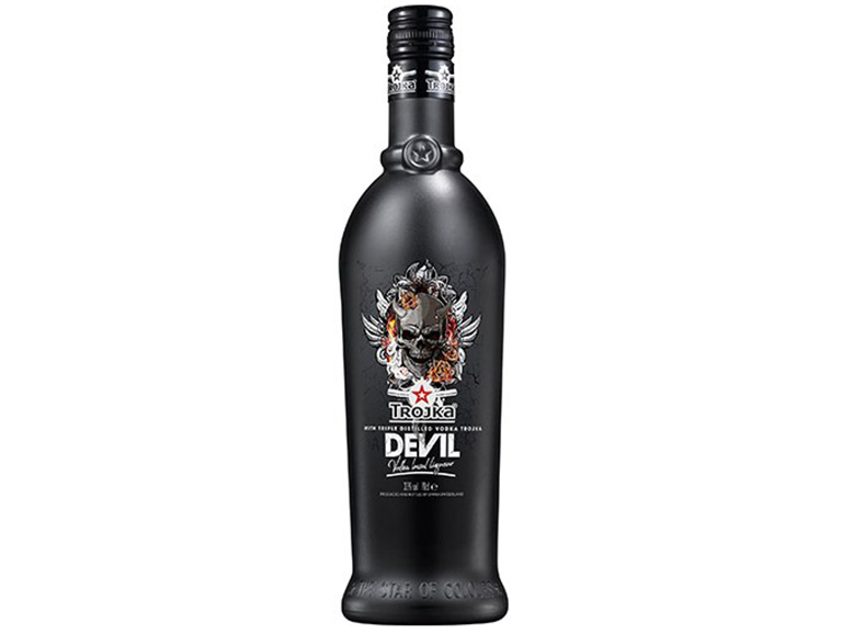 Trojka Devil 33° 70cl - Hoet Drinks - Lievegem