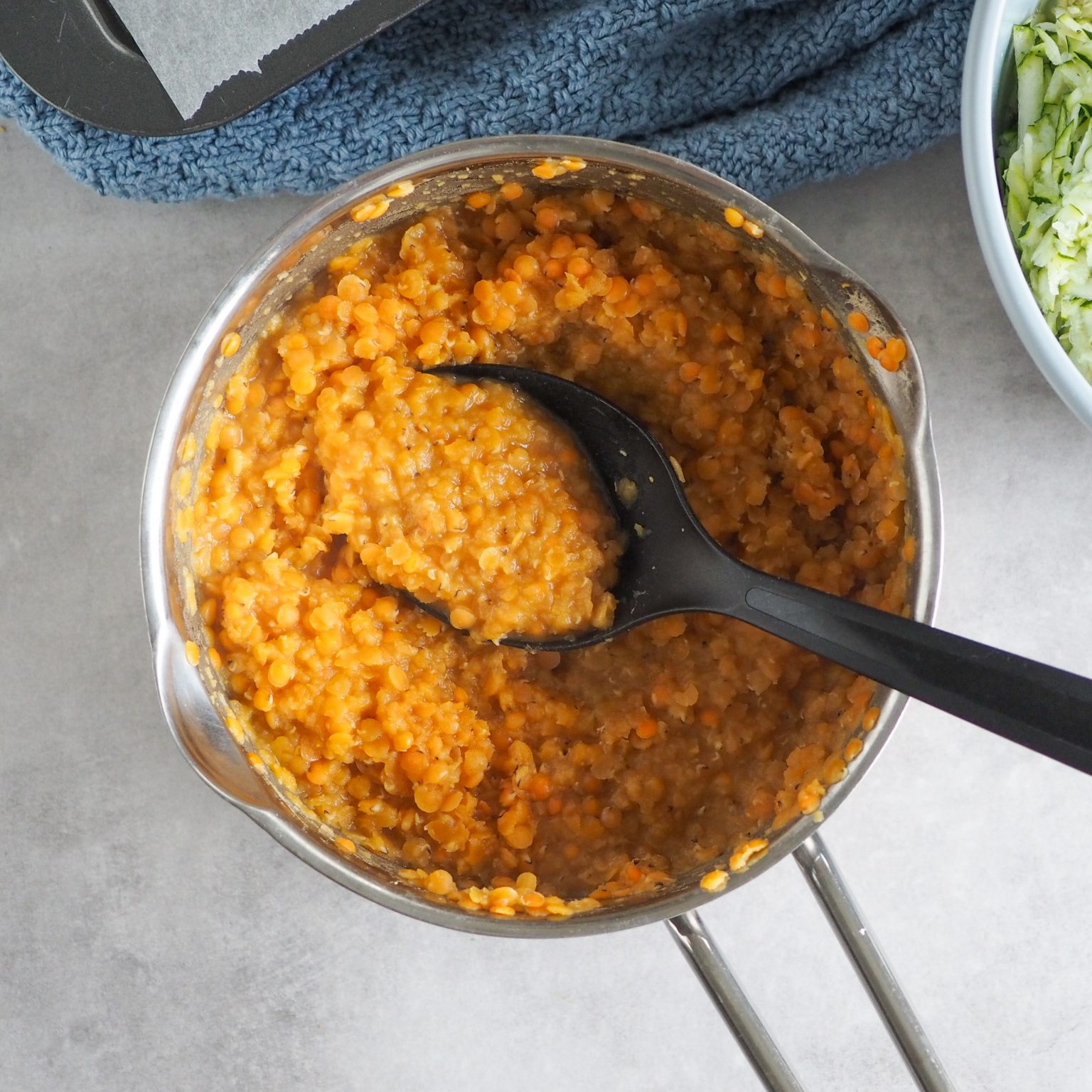 Linsedeller med røde linser - lækre vegetarfrikadeller - Home by Bianca