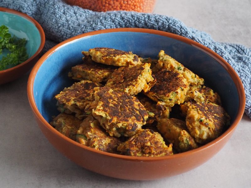 Linsedeller med røde linser - lækre vegetarfrikadeller - Home by Bianca