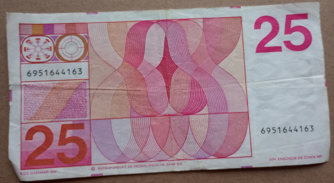 Een 25 gulden biljet, ofwel 'het geeltje', uit lang vervlogen tijden ...