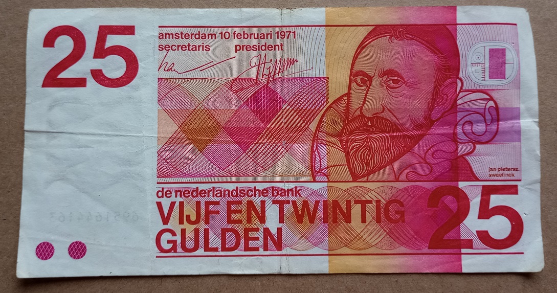 Een 25 gulden biljet, ofwel 'het geeltje', uit lang vervlogen tijden ...
