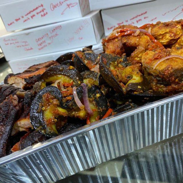 iBOT Exclusive – Eat, Drink, Smile. Food Vendors in Lagos Nigeria.