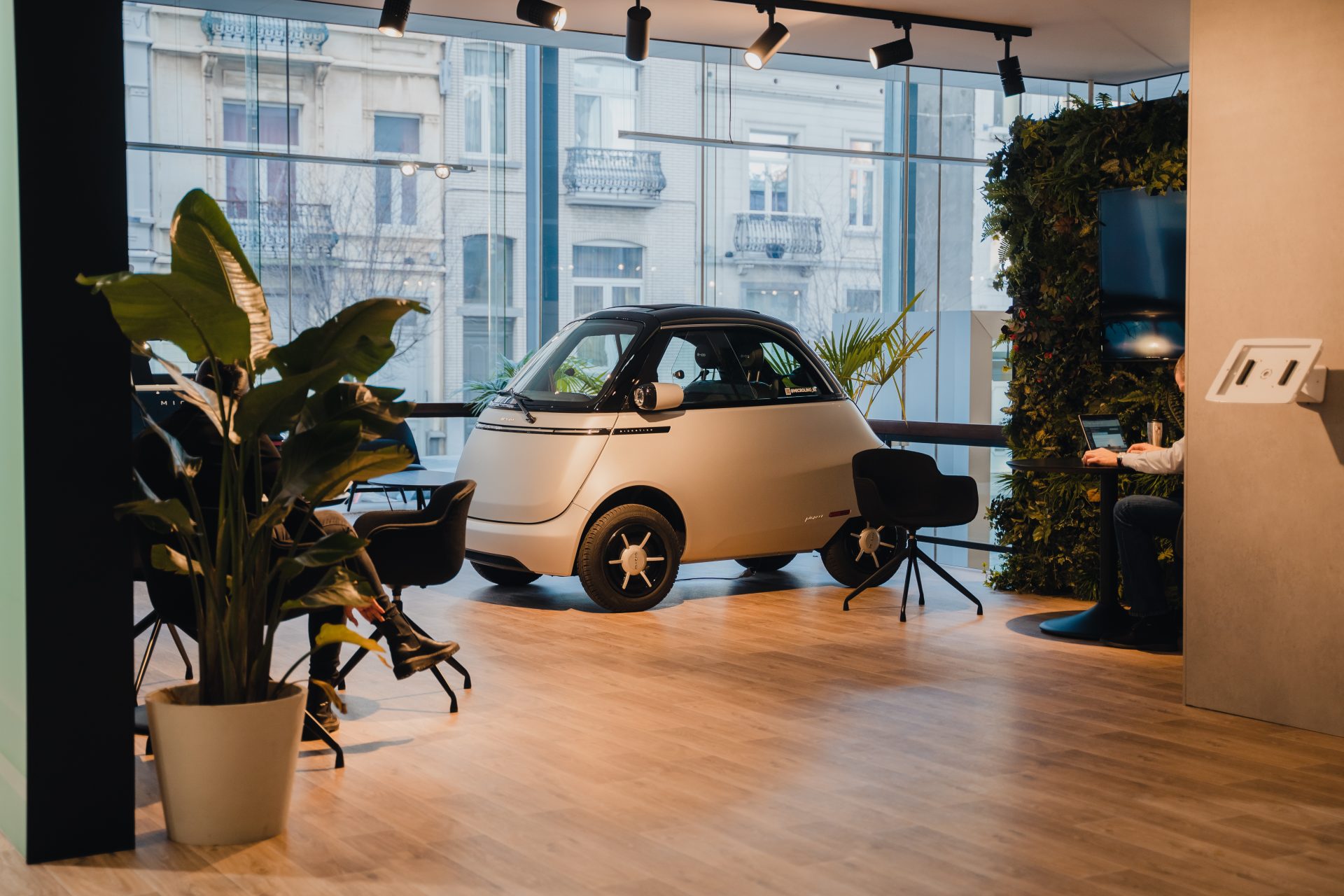 Microlino opent eerste showroom in België - Infomotive.be