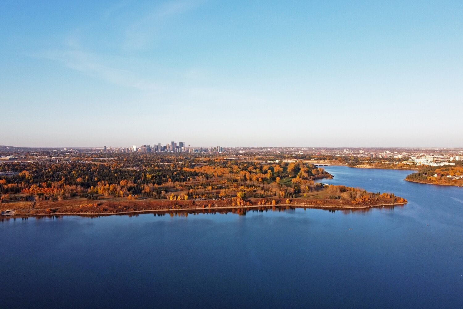 Kayaking in Calgary: The Best Spots, Tours, Prices