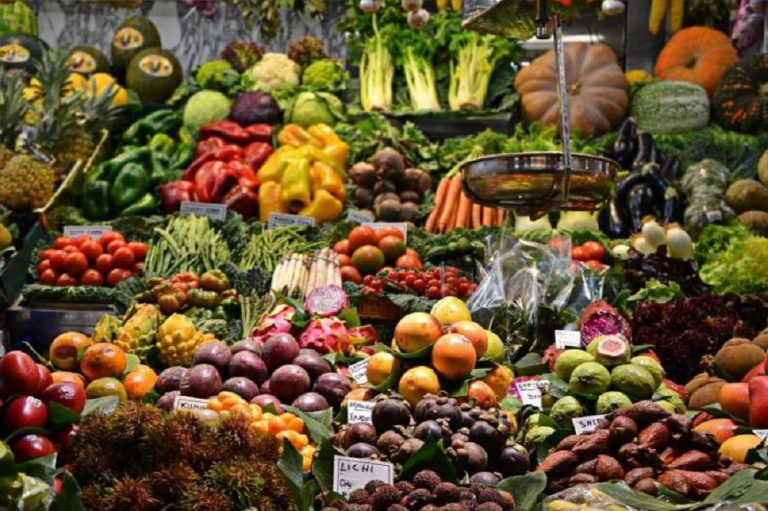 Markets in Javea - Javea Travel Guide