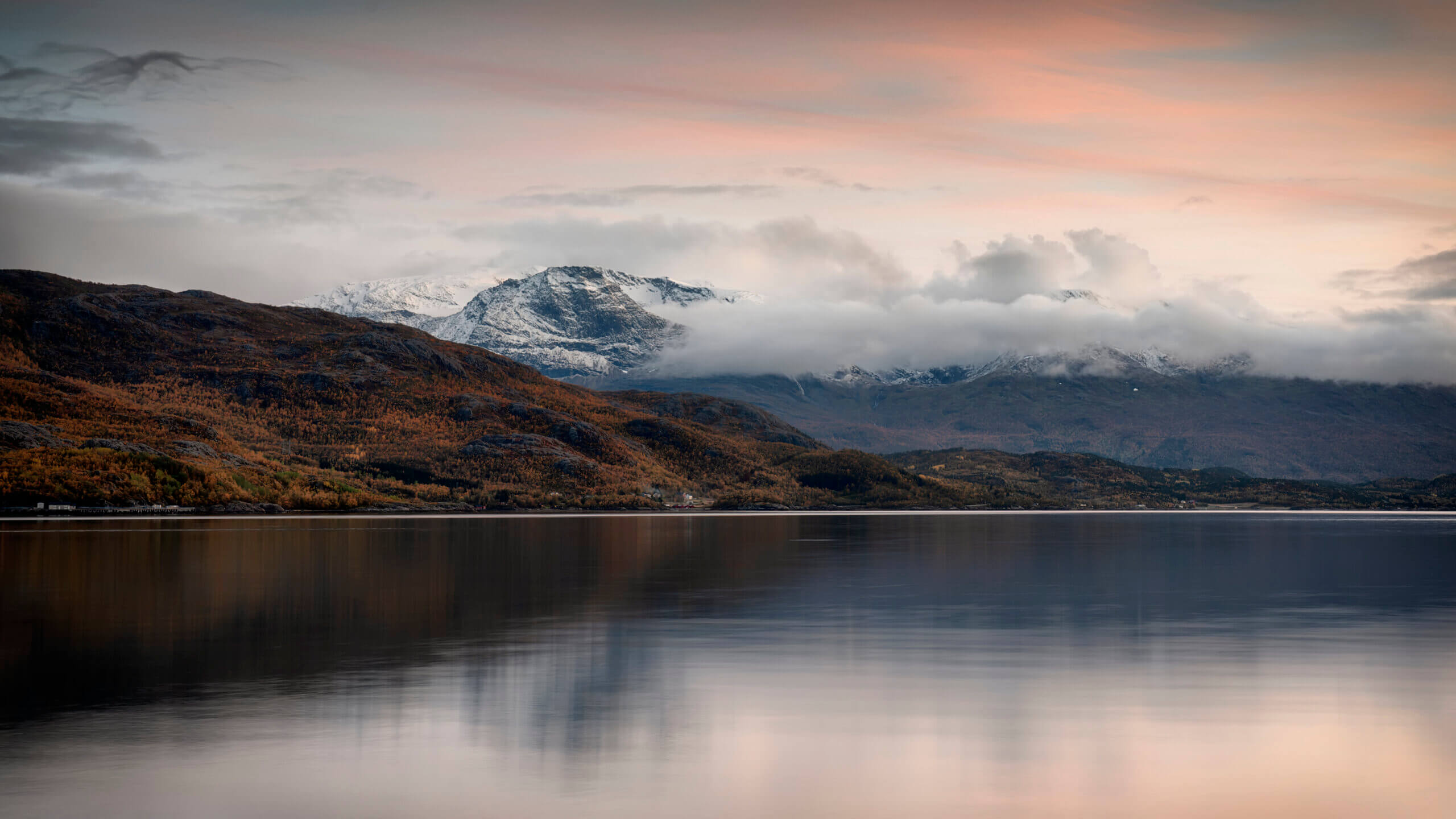 Sunset over Bjerkvik Lofoten, Norway | Landscape photography