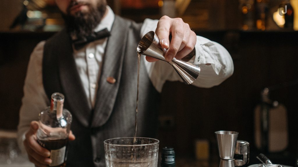 Bedste Cocktail Gadgets til din Indre Bartender - Jugerman