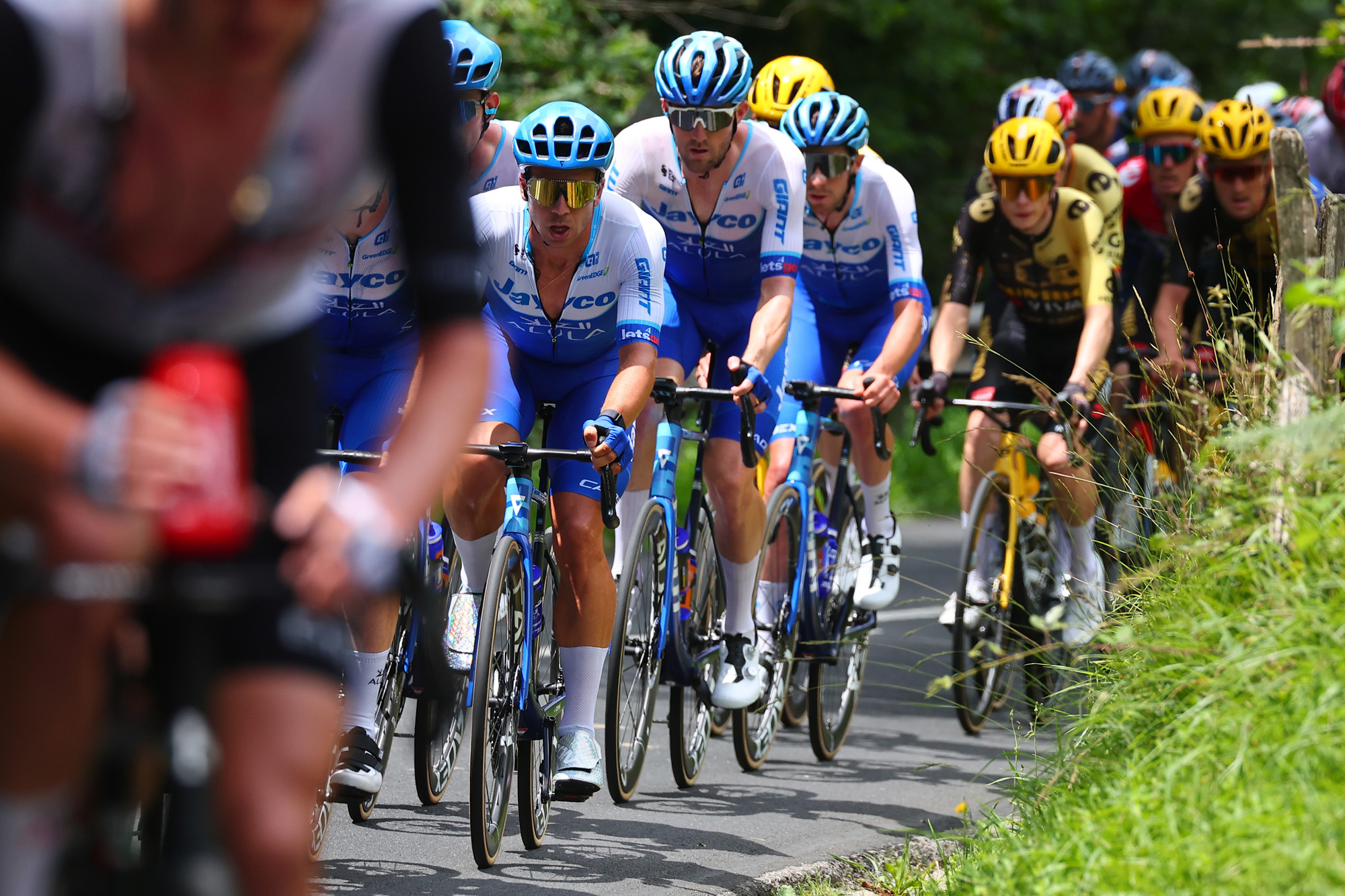 Ny sæson af Netflix-Tour de France serie udkommer den 11. juni. Se trailer her - JuicyNet.dk