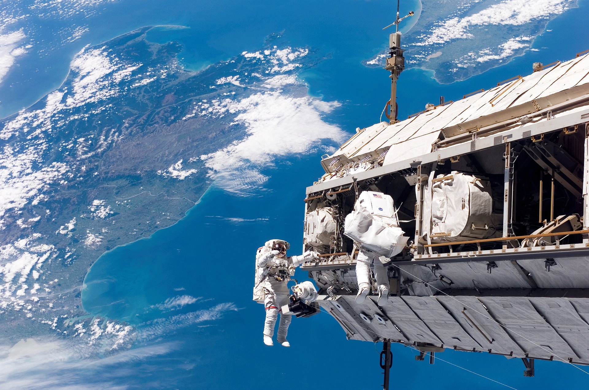How Astronauts Exercise on the International Space Station and Why It’s ...