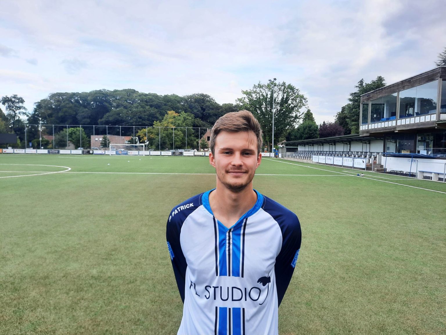 Timo Roels (FC Latem) na bekerwinst na het nemen van strafschoppen ...