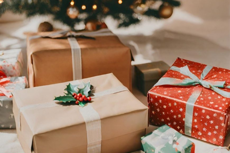 Predicted Christmas Gift Trends for 2023 - launchesnow.com Predicted Christmas Gift Trends for 2023 - launchesnow.com