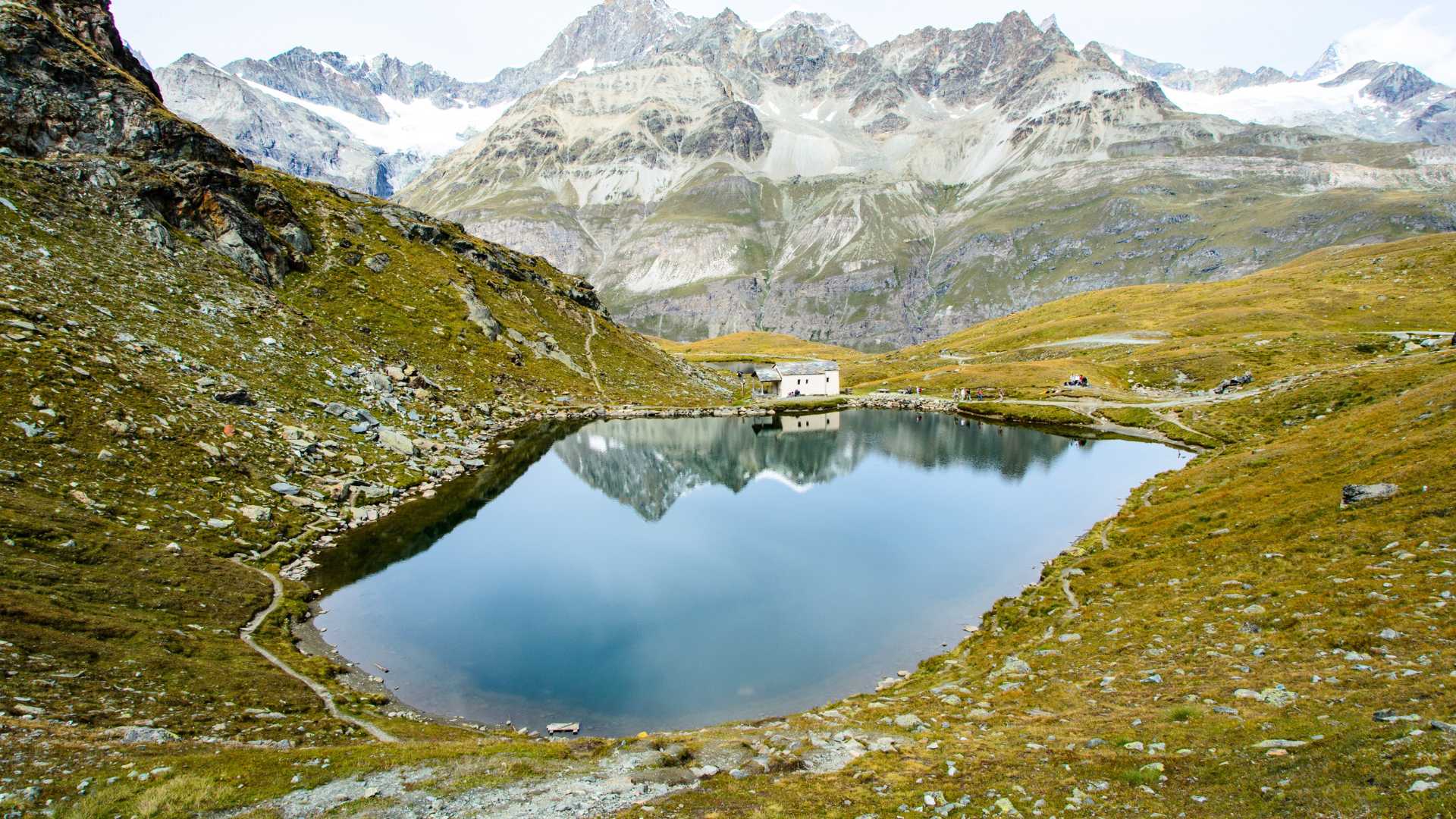 Suisse en camping-car : guide complet, itinéraires et conseils 2026