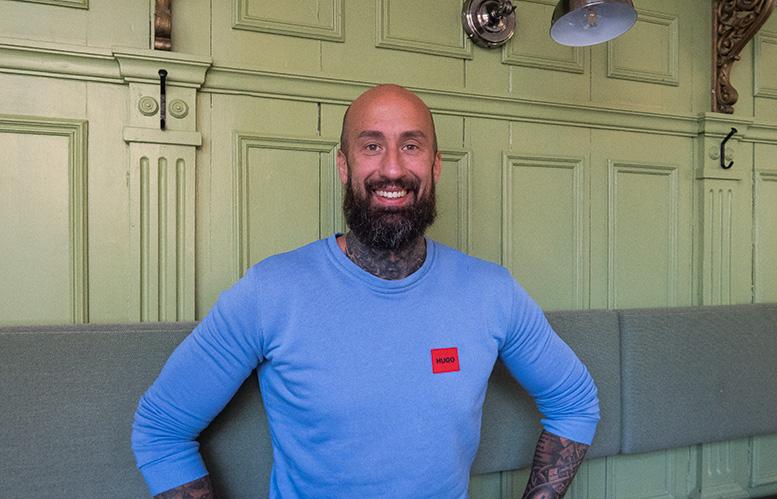 Från huligan till författare – Lidingö Nyheter