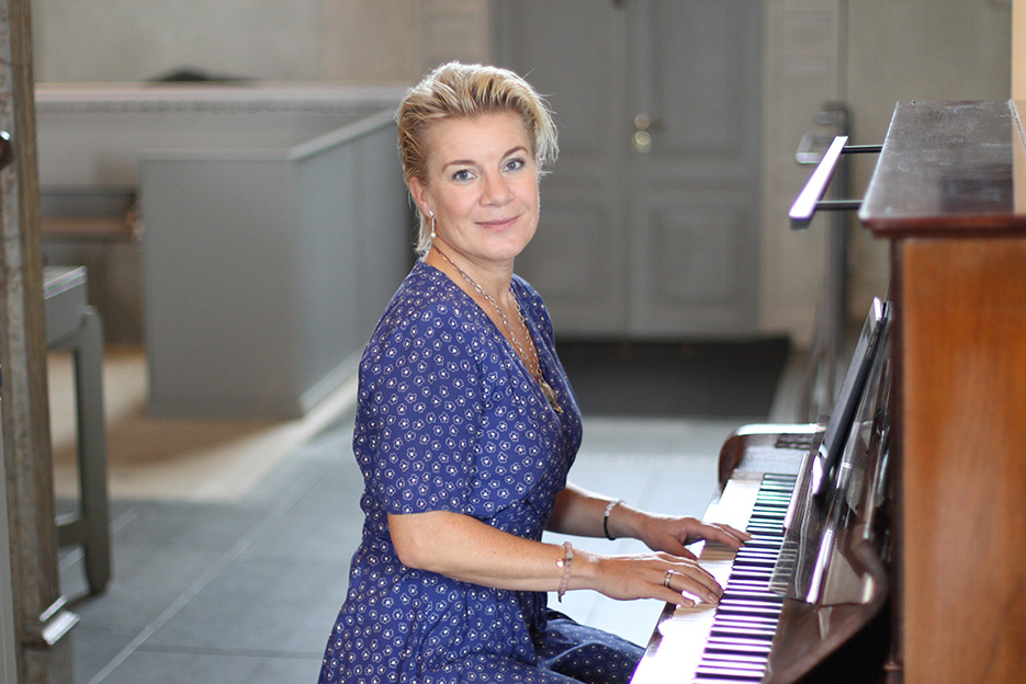 Sång och saxofon under ceremonier och högtider - Linda Rapp