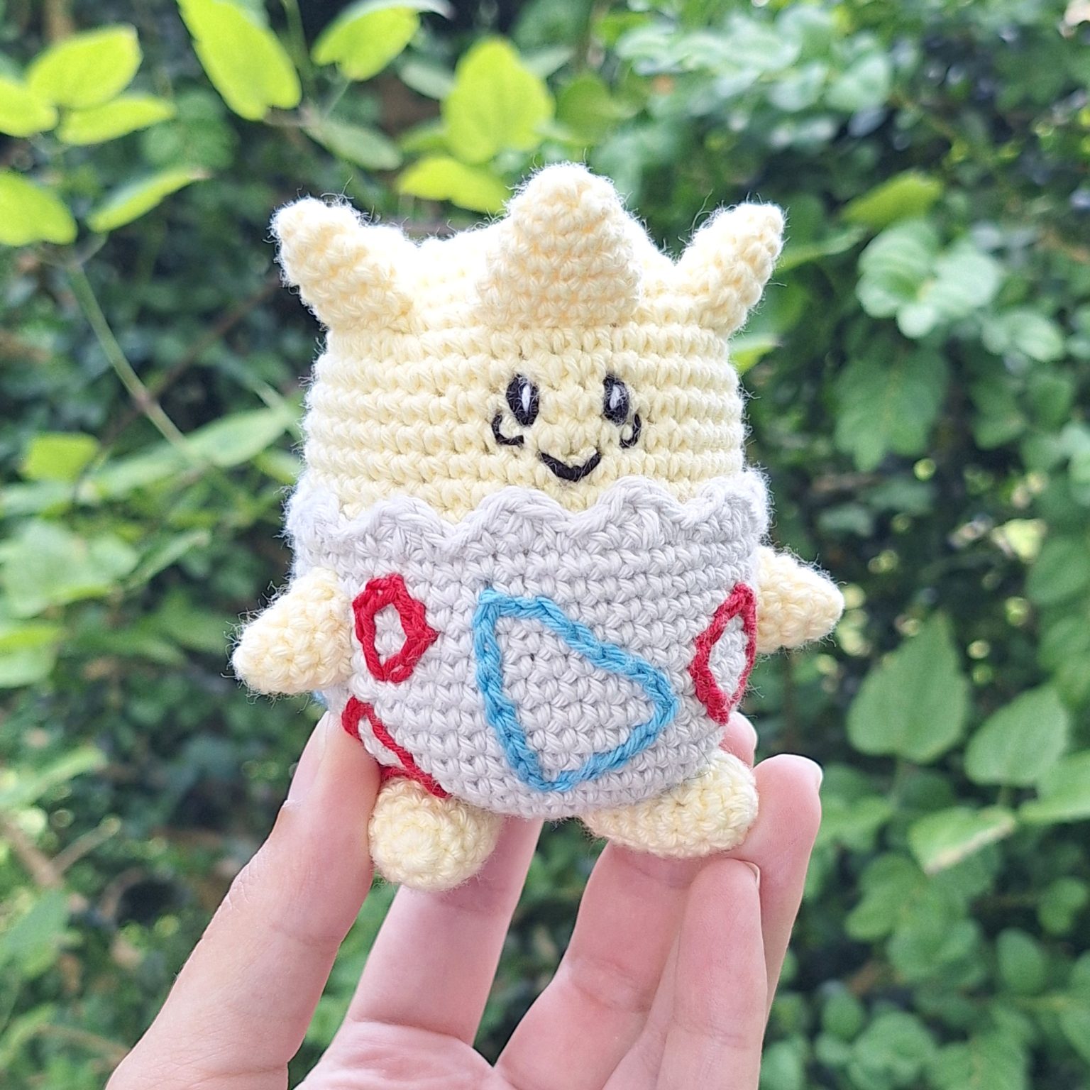 #175 Togepi Crochet Pattern Free - Loops by Kat