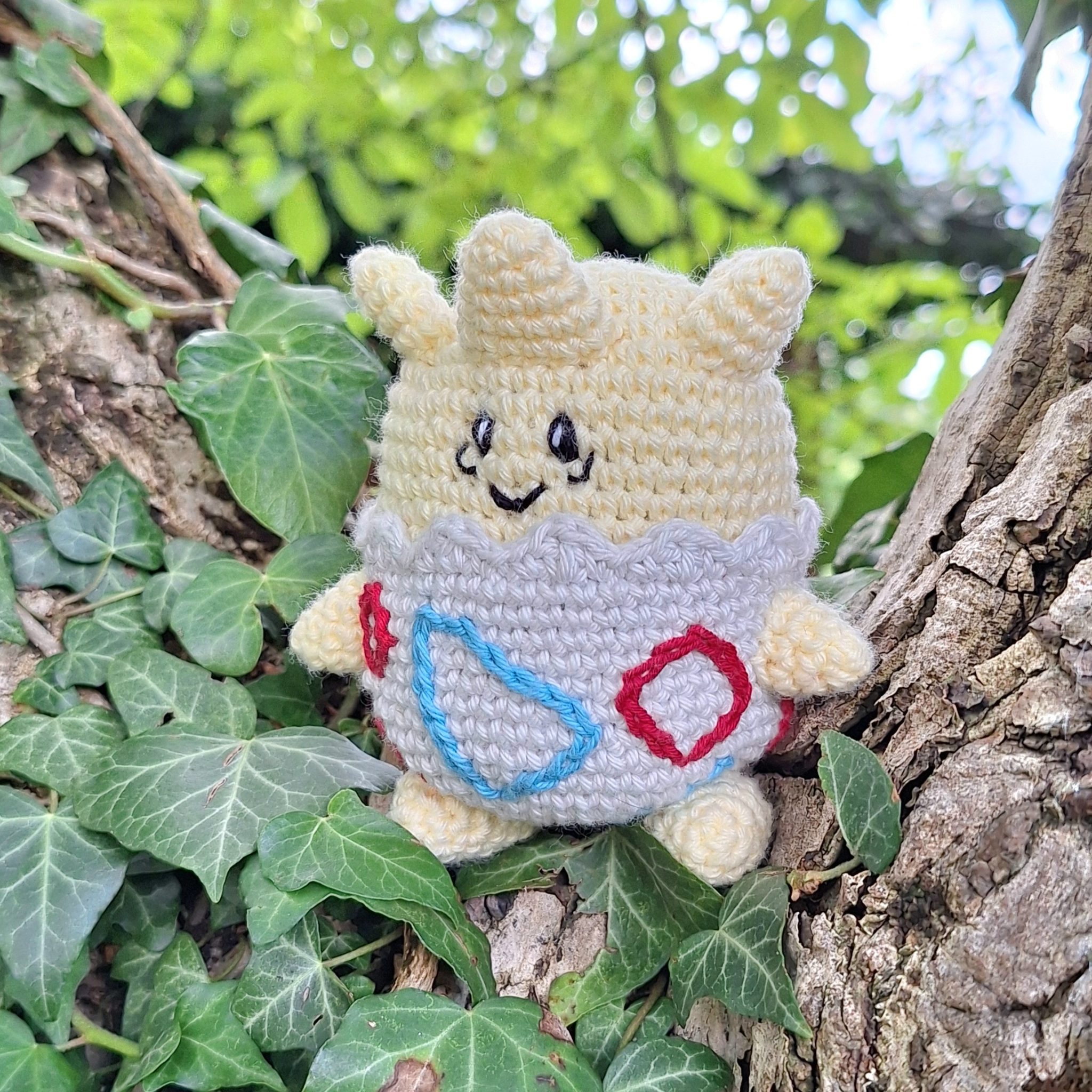 #175 Togepi Crochet Pattern Free - Loops by Kat