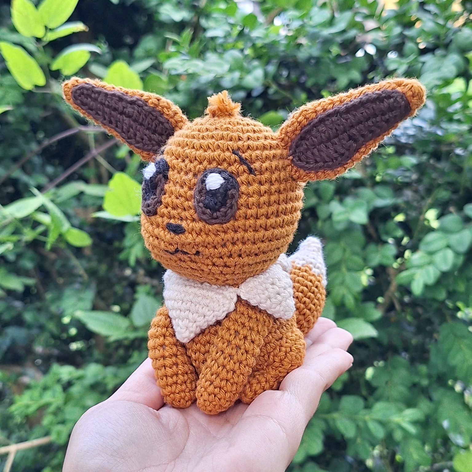 #133 Eevee Crochet Pattern Free - Loops by Kat