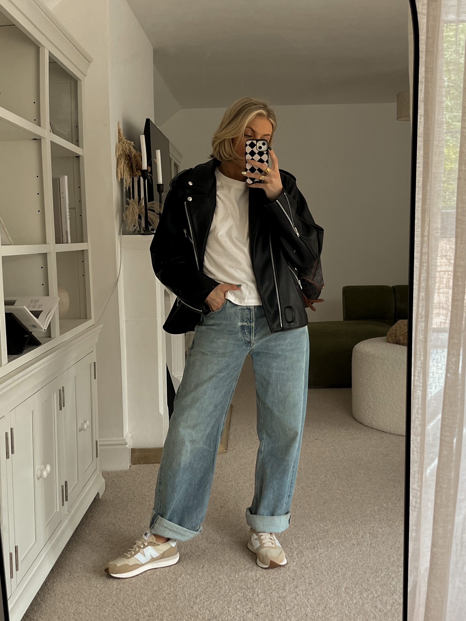 5 Easy Ways To Wear The Low Rise Jeans Trend – Love Style Mindfulness ...