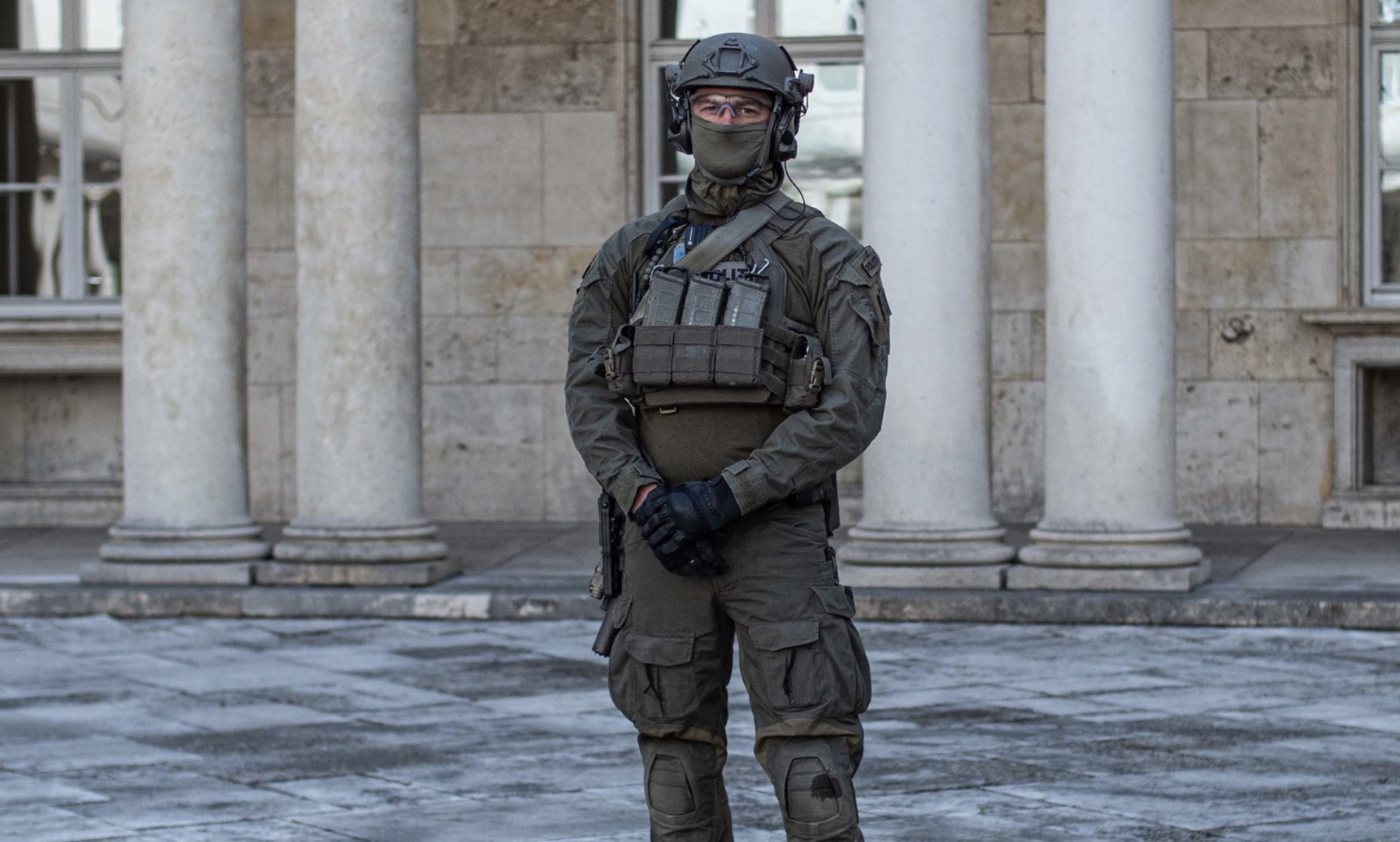 Kom tæt på politiets hemmelige elitekorps, Aktionsstyrken Kom tæt på politiets hemmelige elitekorps, Aktionsstyrken
