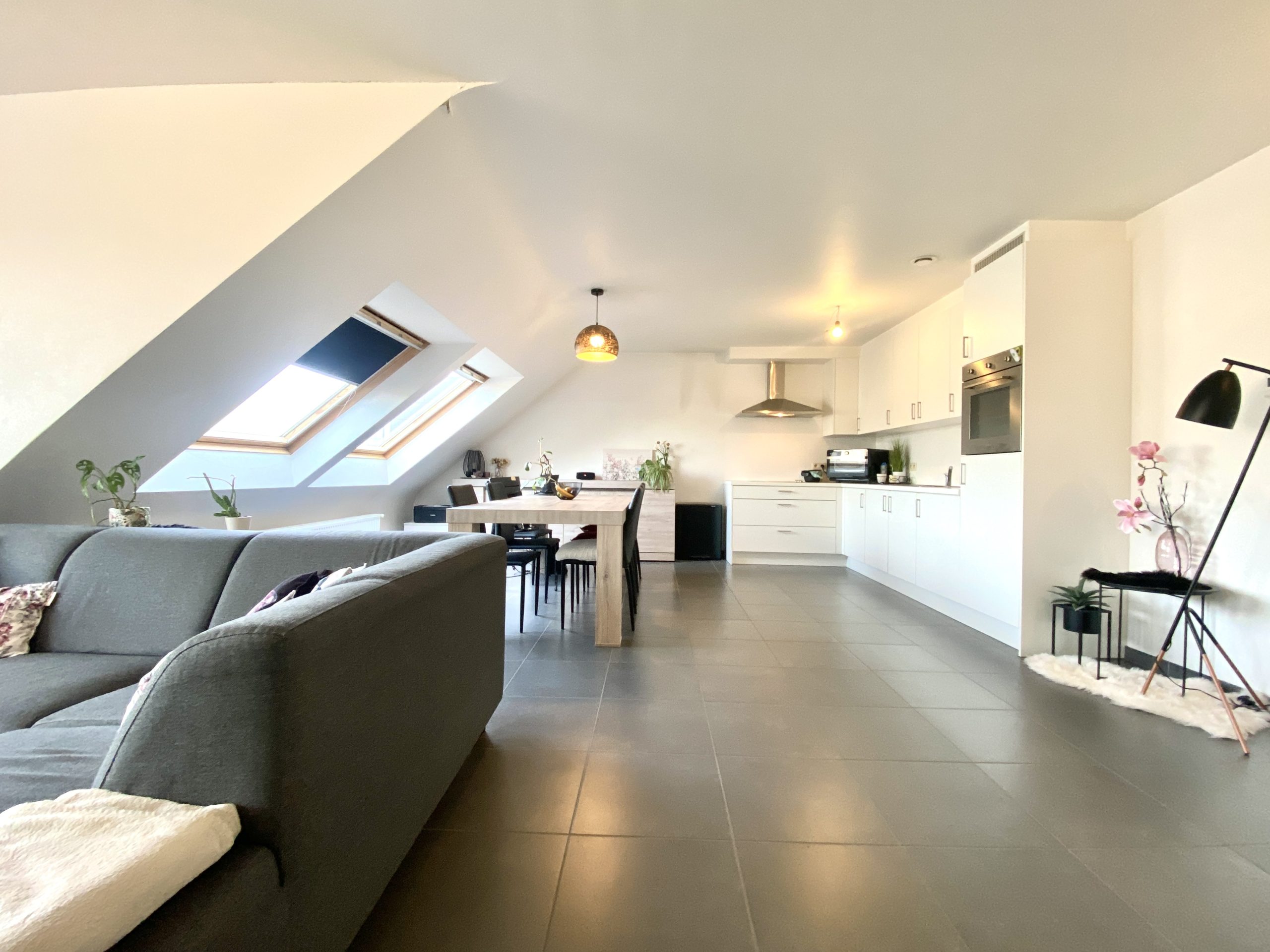 Ruim appartement met garage - Marcel Vastgoed