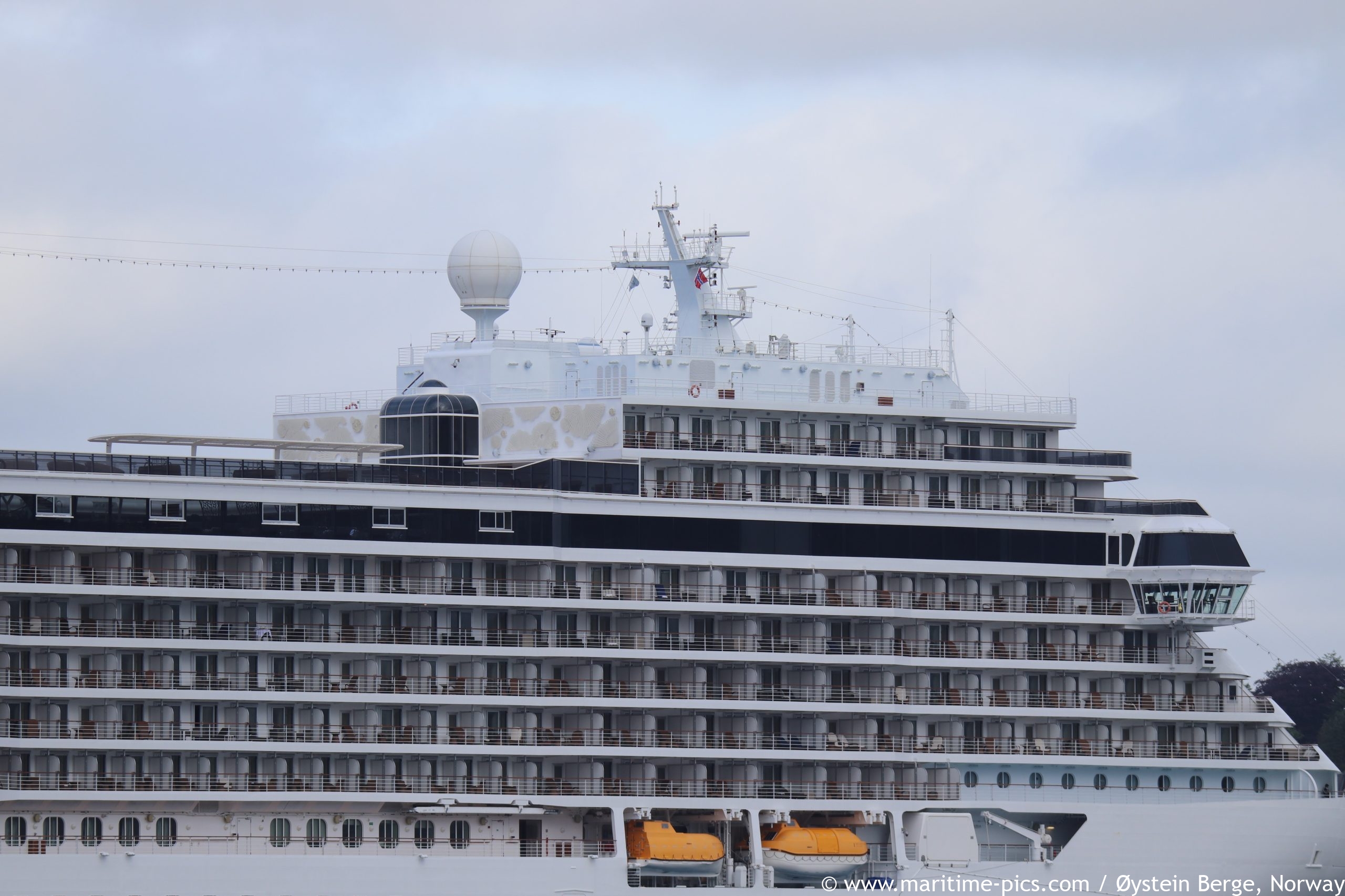 “SEVEN SEAS SPLENDOR” MOORED IN PORT OF SANDNES / NORWAY, 23 JUNE 2022 ...