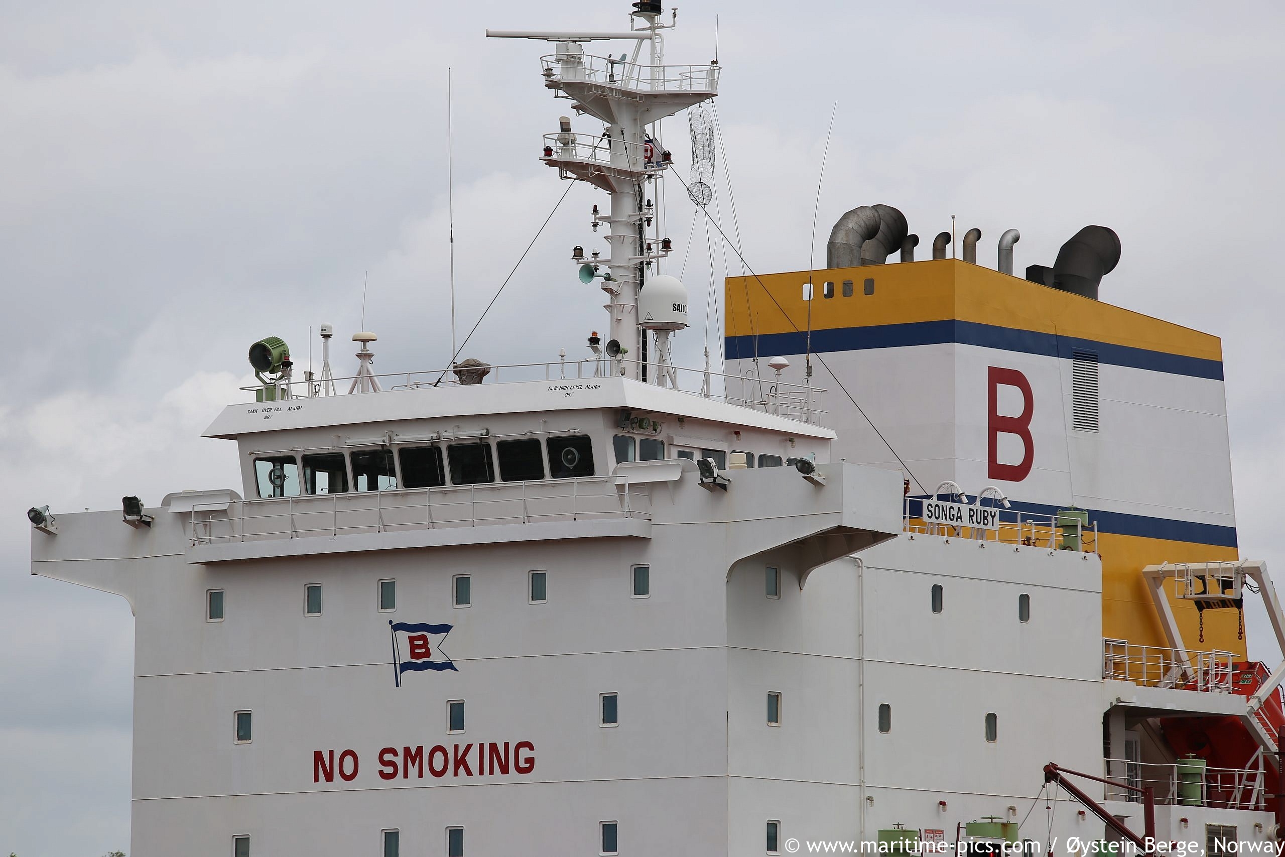 TANKER “SONGA RUBY” PASSING BREIHOLZ / KIEL CANAL, 13 MAY 2022, ON HER WAY FROM POLAND TO ...
