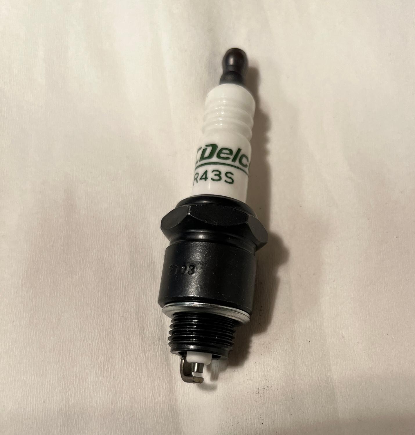 Tändstift 6 & V8 1950-1980 GM Mopar , AC DELCO R43S – matonostalgi.se