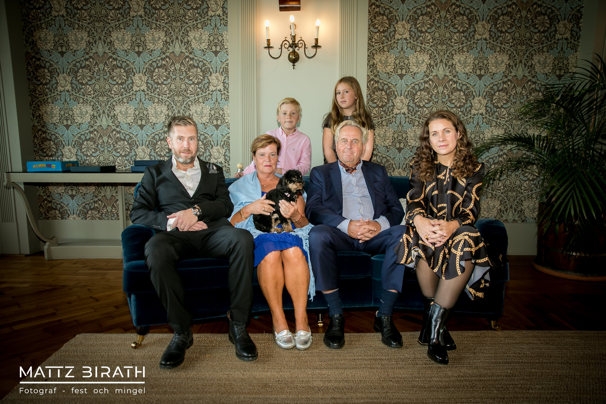 Familjeporträtt i Saltsjöbaden | Porträtt & Bröllopsfotograf Stockholm