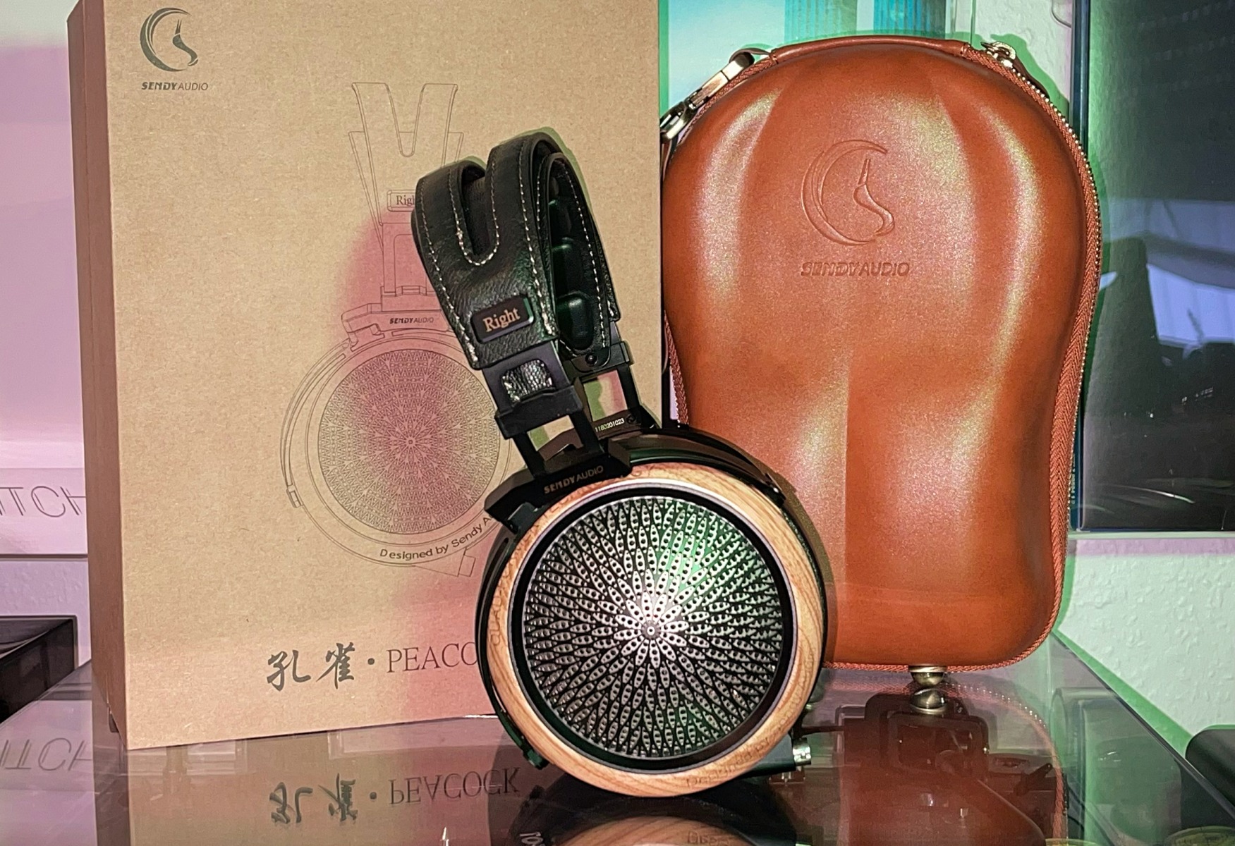 Sendy Audio Peacock - back in black