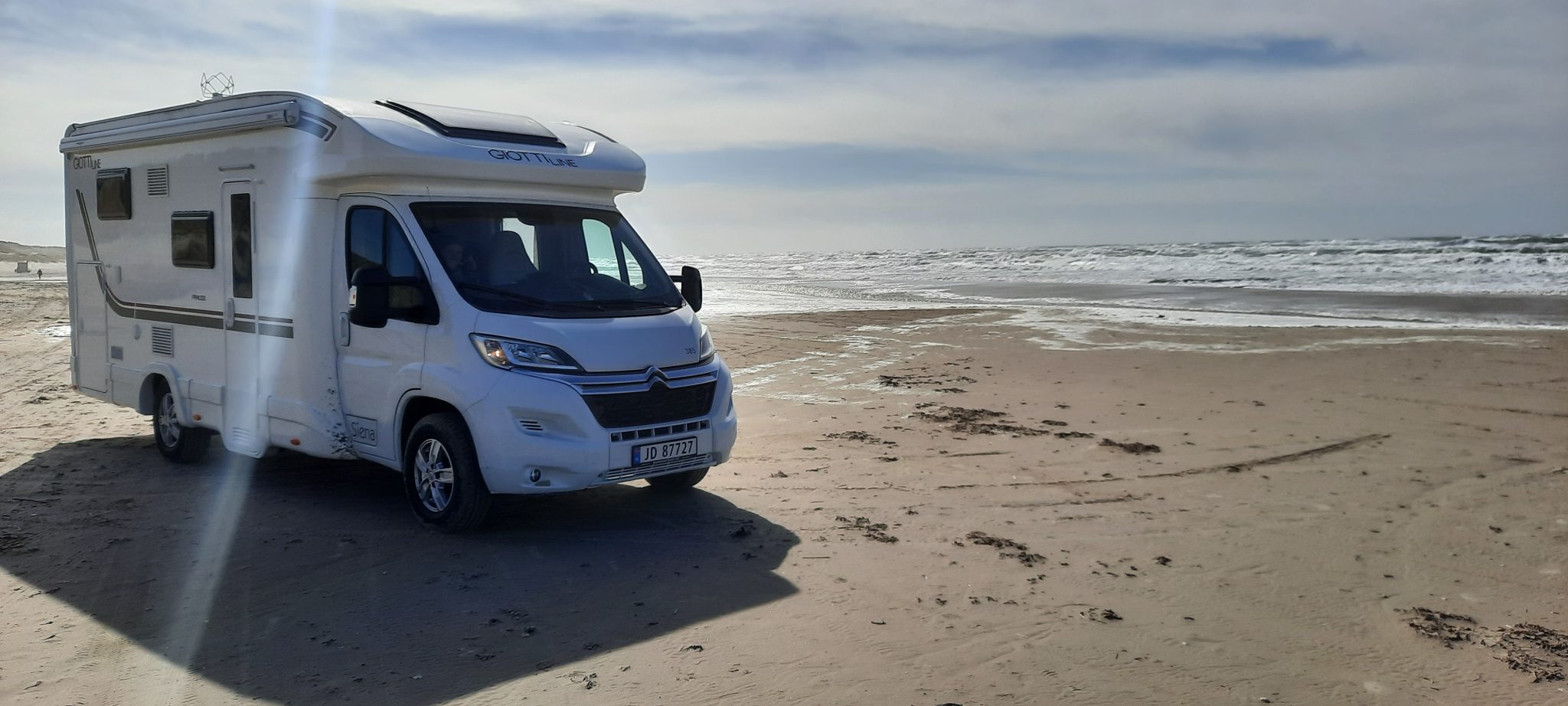 Motorhome & camper rental