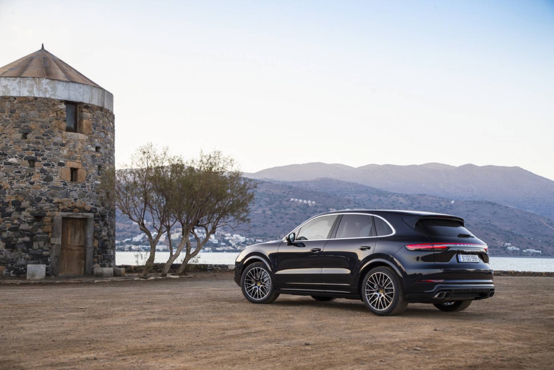 Originele Porsche 21 inch velgen Cayenne SUV E3 9Y RS Spyder met Pirelli zomerbanden - Origineel ...