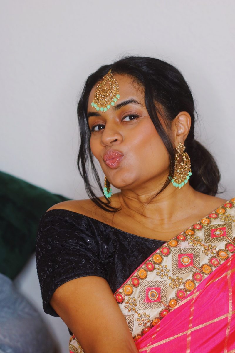 3 easy ways to wear your Maang Tikka - Mycafe101