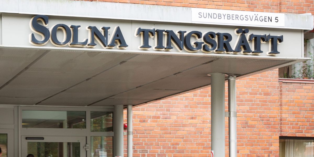Man Döms Till Livstids Fängelse För Mordet På Sin Fru Rullade In