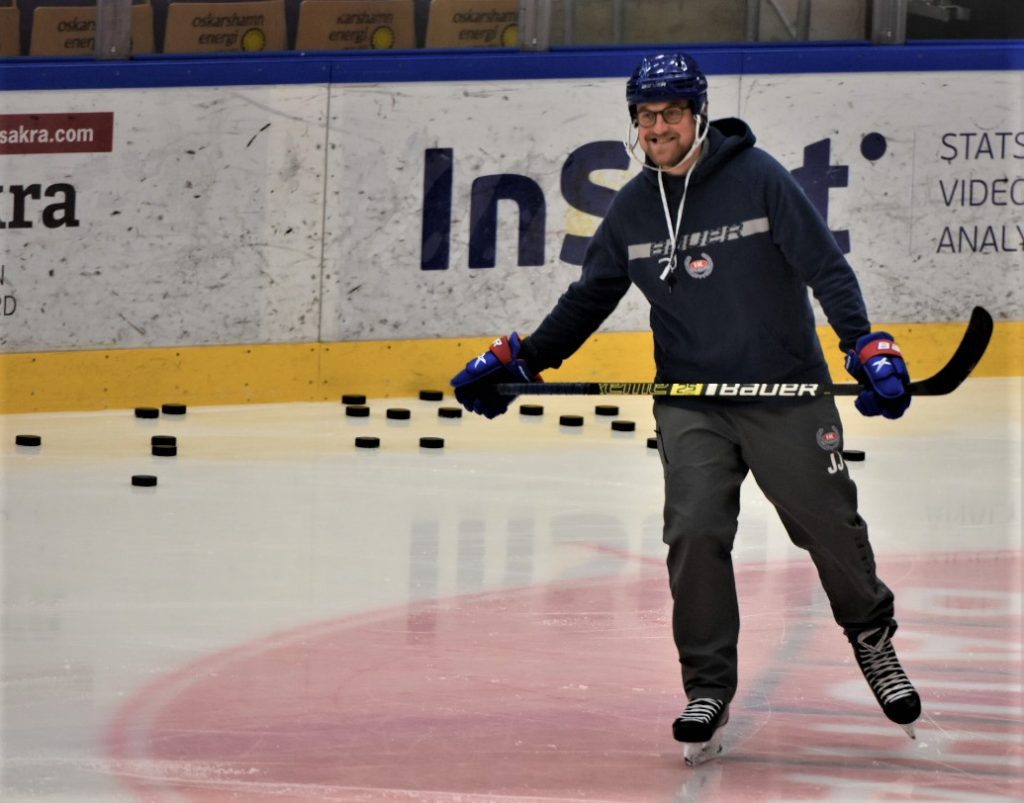 Uppgifter till Expressen: IK Oskarshamns assisterande tränare Jeff Jakobs byter klubb ...