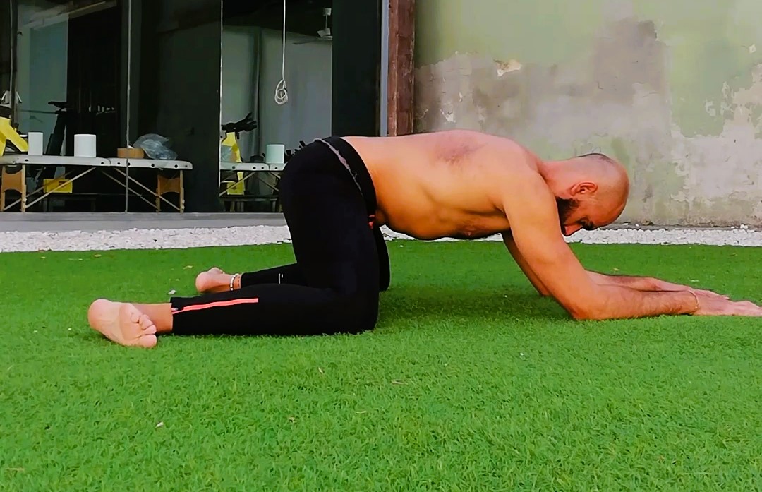 Frog Position (Posizione della Rana) - pietrosoru.it