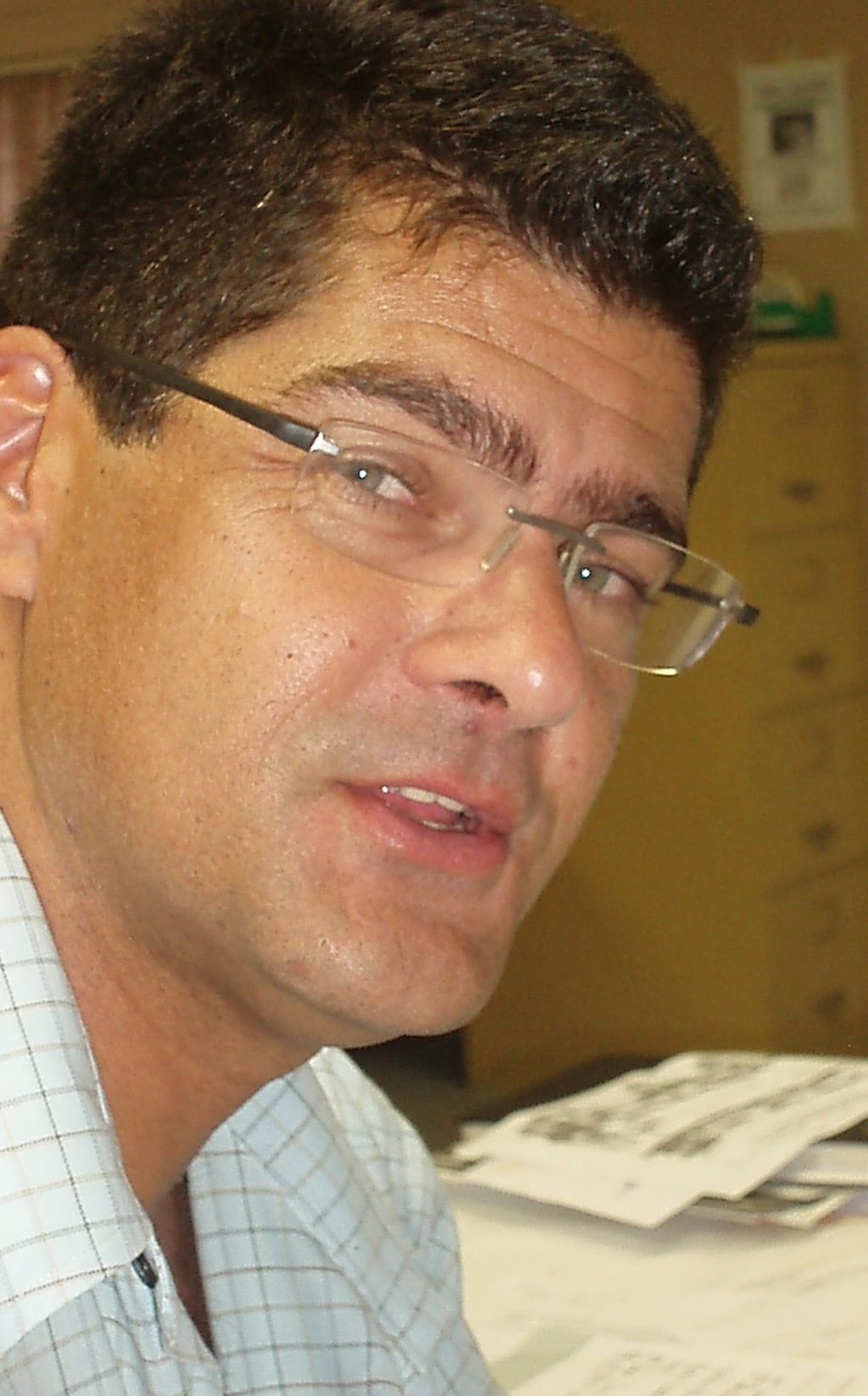 Contact - PL : Projects . NL