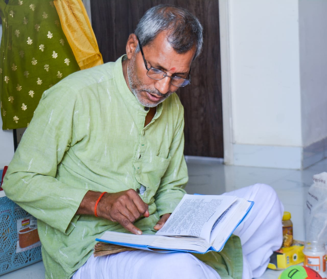 Pandit Yugal kishor Dwivedi