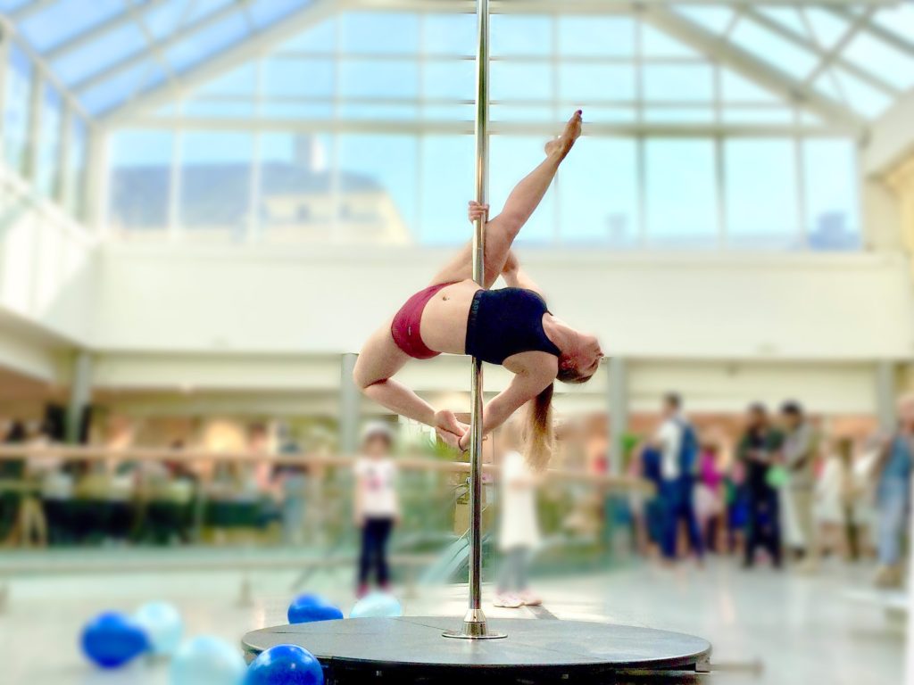 Ofte stilte spørsmål om pole dance | Project Madness Studio