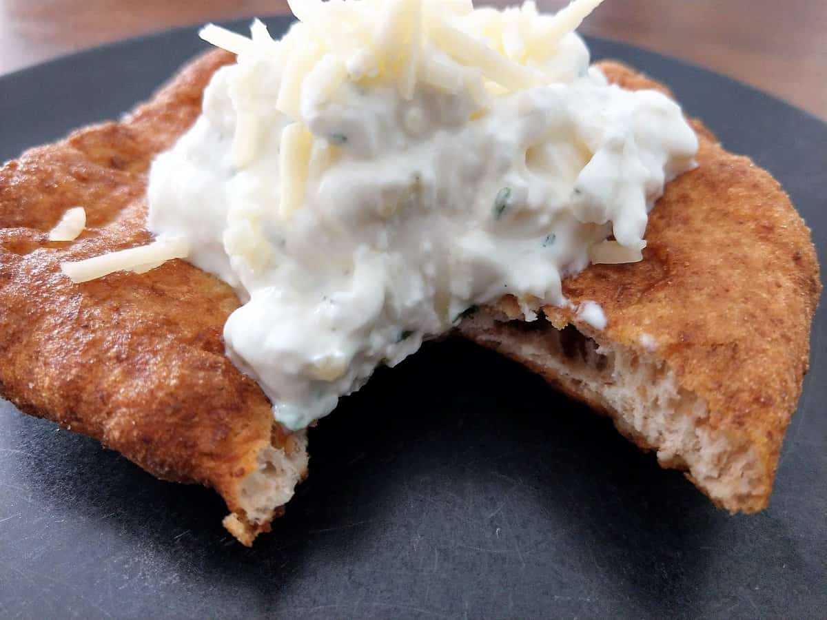 Lángos oder Langosch - Urlaub auf dem Teller - Puddingklecks