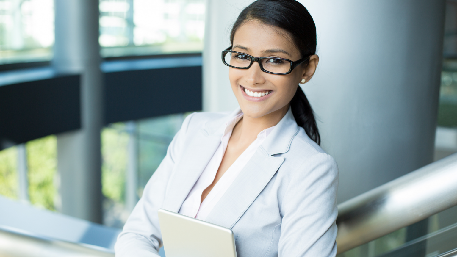 12 Ways To Be a Highly Intelligent And Smart Woman