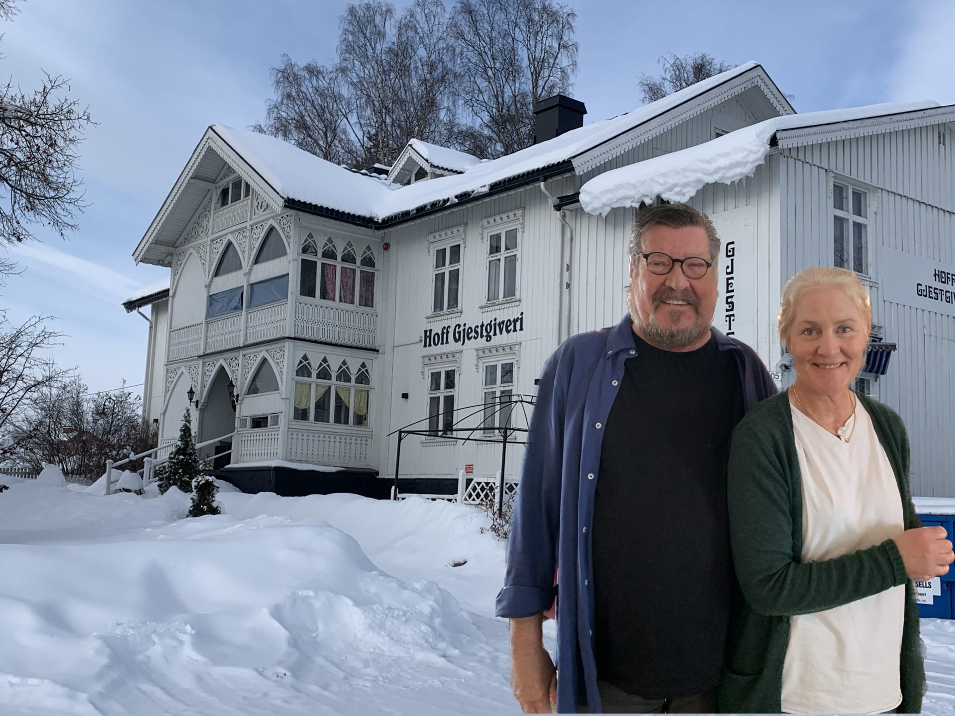 Alfred og Mari-Anne med 31 år på Hoff Gjestgiveri | Radio Toten